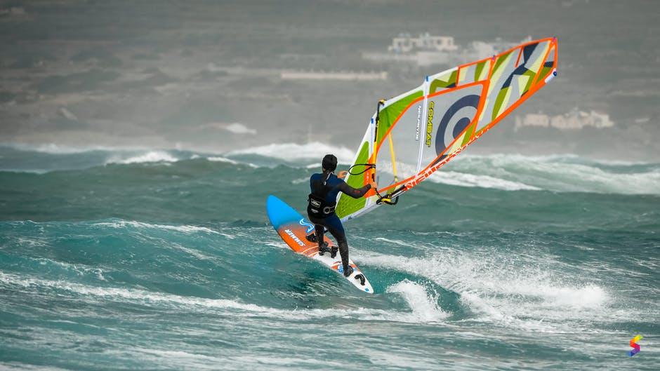 Define Windsurfing, Windsurfing Meaning, Windsurfing Examples ...