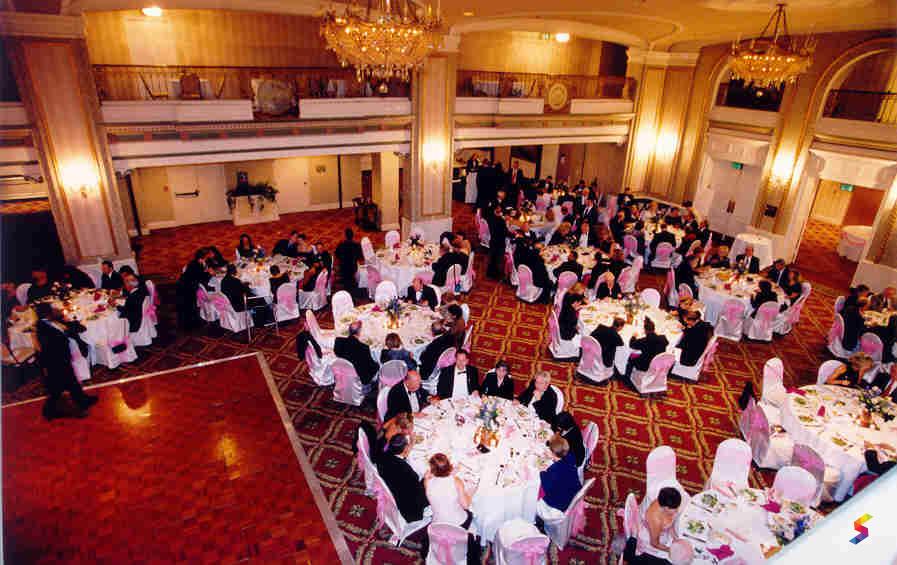 Define Gala, Gala Meaning, Gala Examples, Gala Synonyms, Gala Images ...