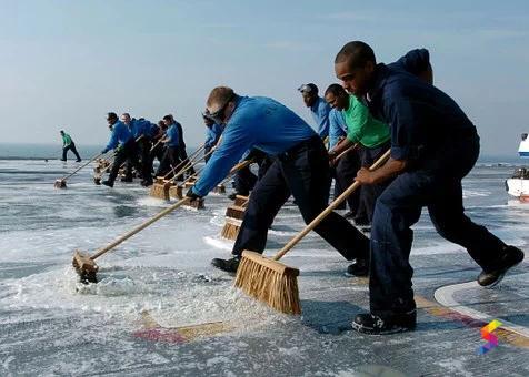 Define Crew, Crew Meaning, Crew Examples, Crew Synonyms, Crew Images ...