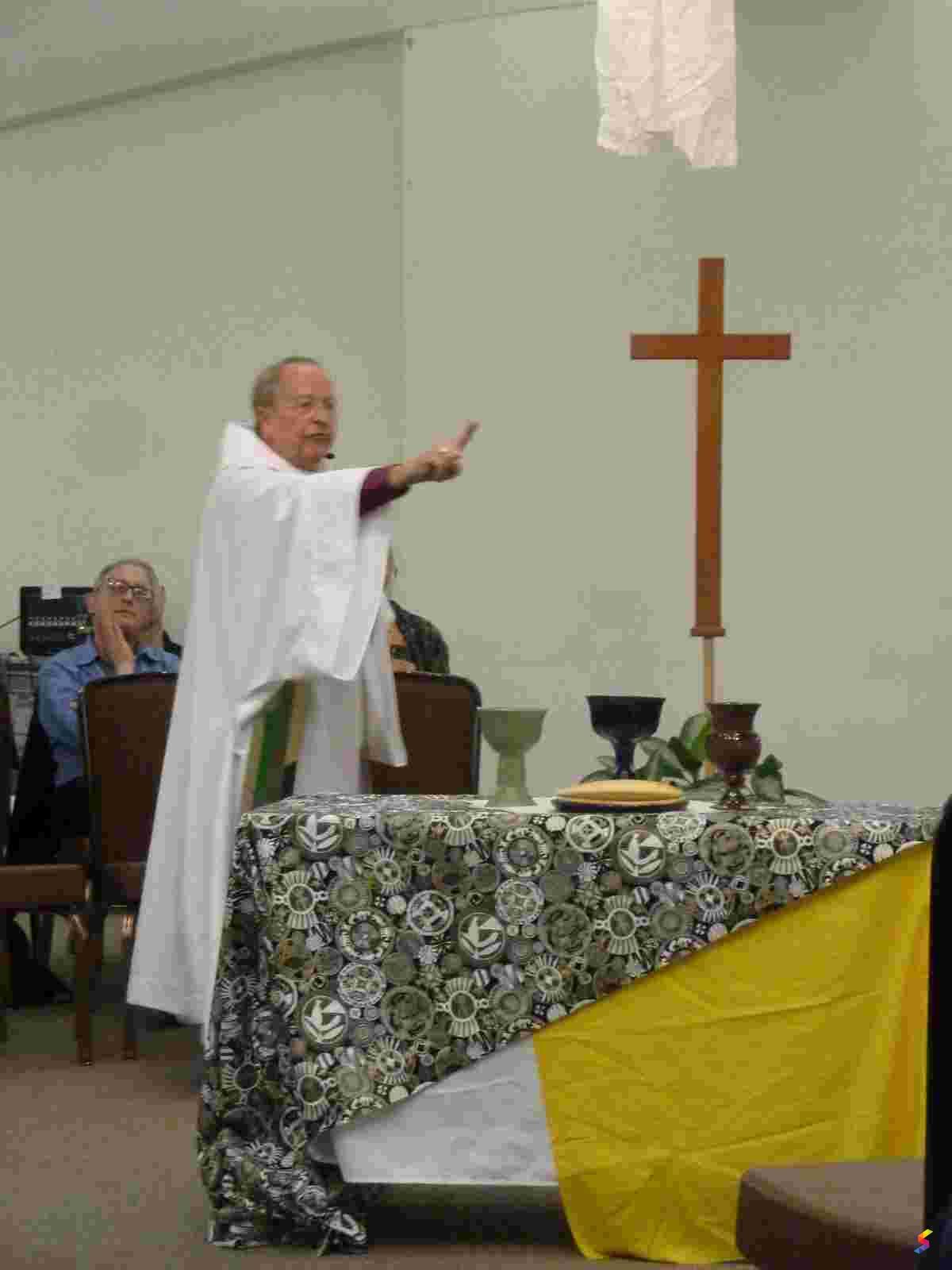 Define Declaim, Declaim Meaning, Declaim Examples, Declaim Synonyms ...