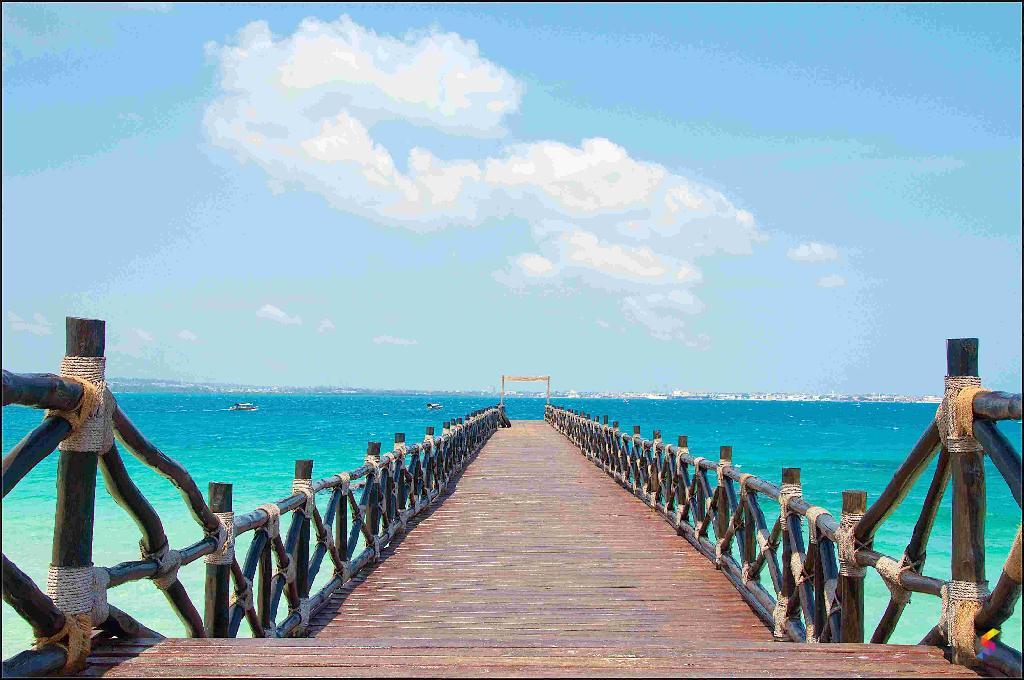 Define Dock, Dock Meaning, Dock Examples, Dock Synonyms, Dock Images ...