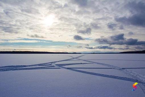 Define Expanse, Expanse Meaning, Expanse Examples, Expanse Synonyms ...