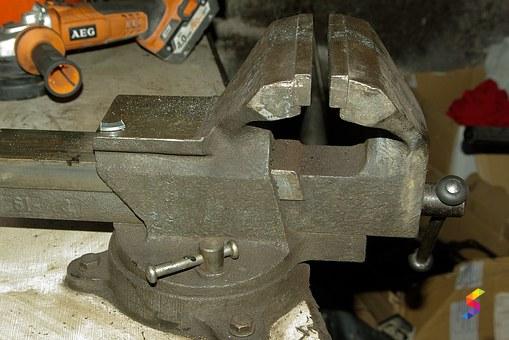 Define Vise, Vise Meaning, Vise Examples, Vise Synonyms, Vise Images ...