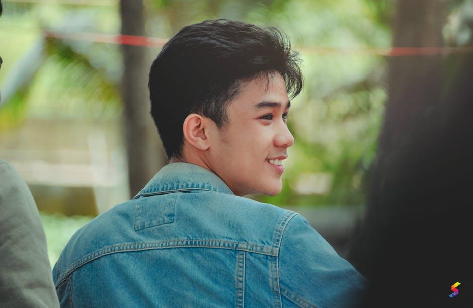 Define Handsome, Handsome Meaning, Handsome Examples, Handsome Synonyms ...