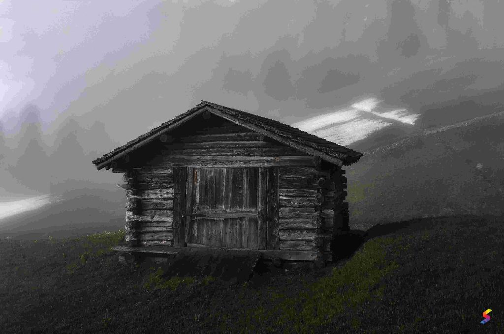 Define Cabin, Cabin Meaning, Cabin Examples, Cabin Synonyms, Cabin ...