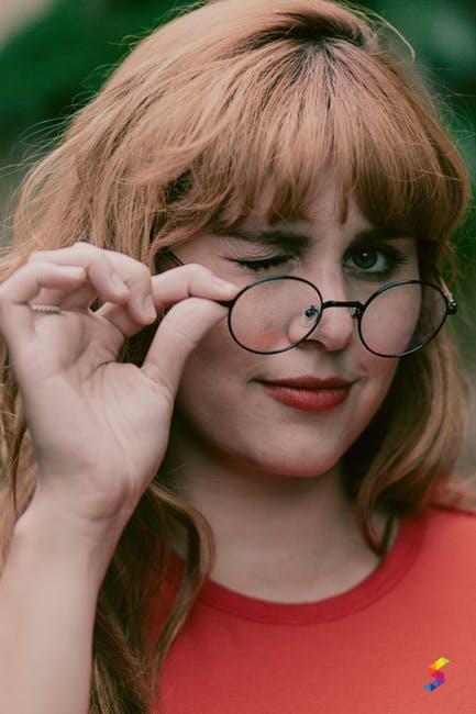 Define Wink, Wink Meaning, Wink Examples, Wink Synonyms, Wink Images ...