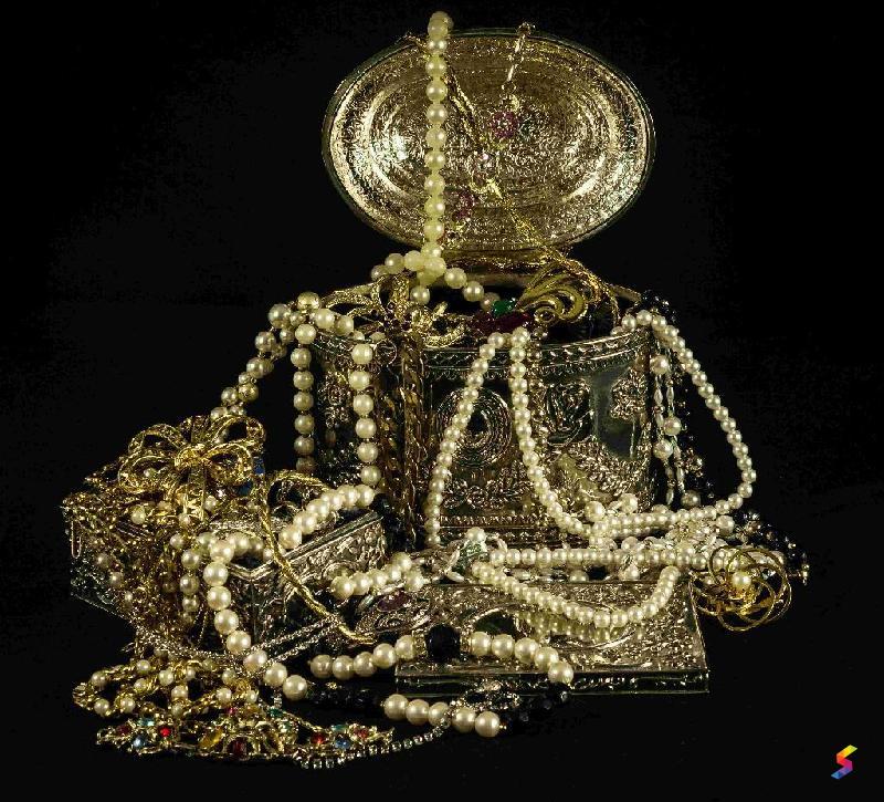 Define Treasure, Treasure Meaning, Treasure Examples, Treasure Synonyms ...