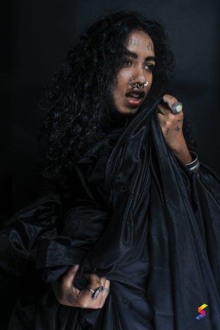 Define Pierce, Pierce Meaning, Pierce Examples, Pierce Synonyms, Pierce ...