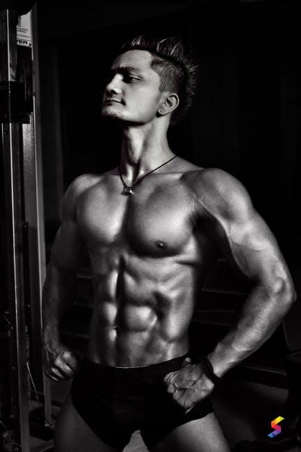 Define Brawny, Brawny Meaning, Brawny Examples, Brawny Synonyms, Brawny ...