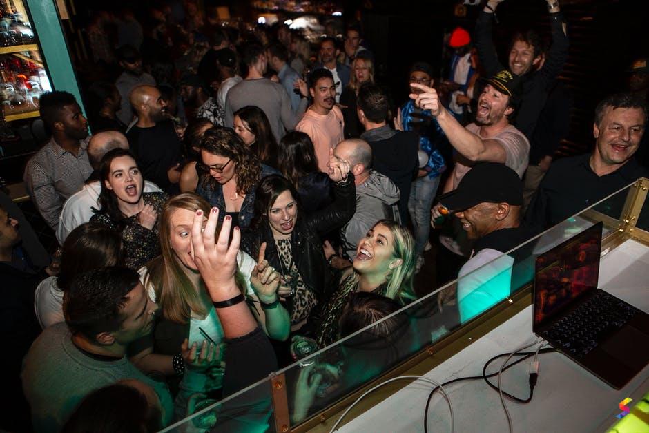 Define Club, Club Meaning, Club Examples, Club Synonyms, Club Images ...